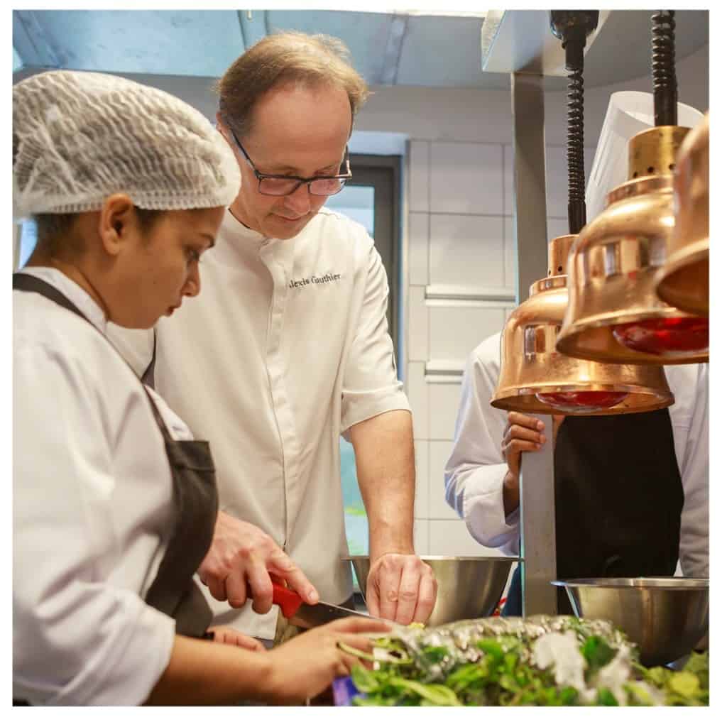 Le chef étoilé Alexis Gauthier crée un menu gastronomique végane pour ...